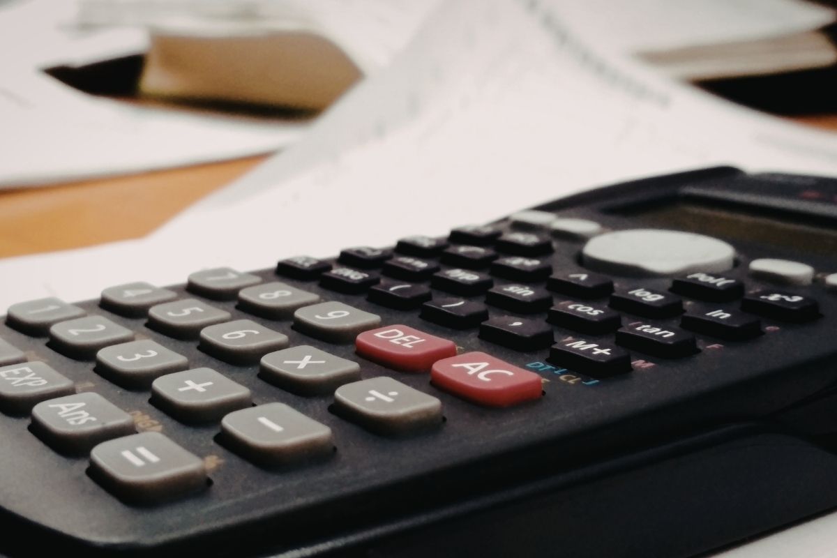 Scientific Calculator Benefits for Students and Professionals – Red ...
